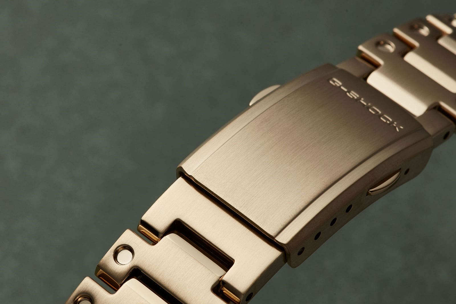 GM-B2100GD - G-SHOCK MAGAZINE | G-SHOCK MALAYSIA